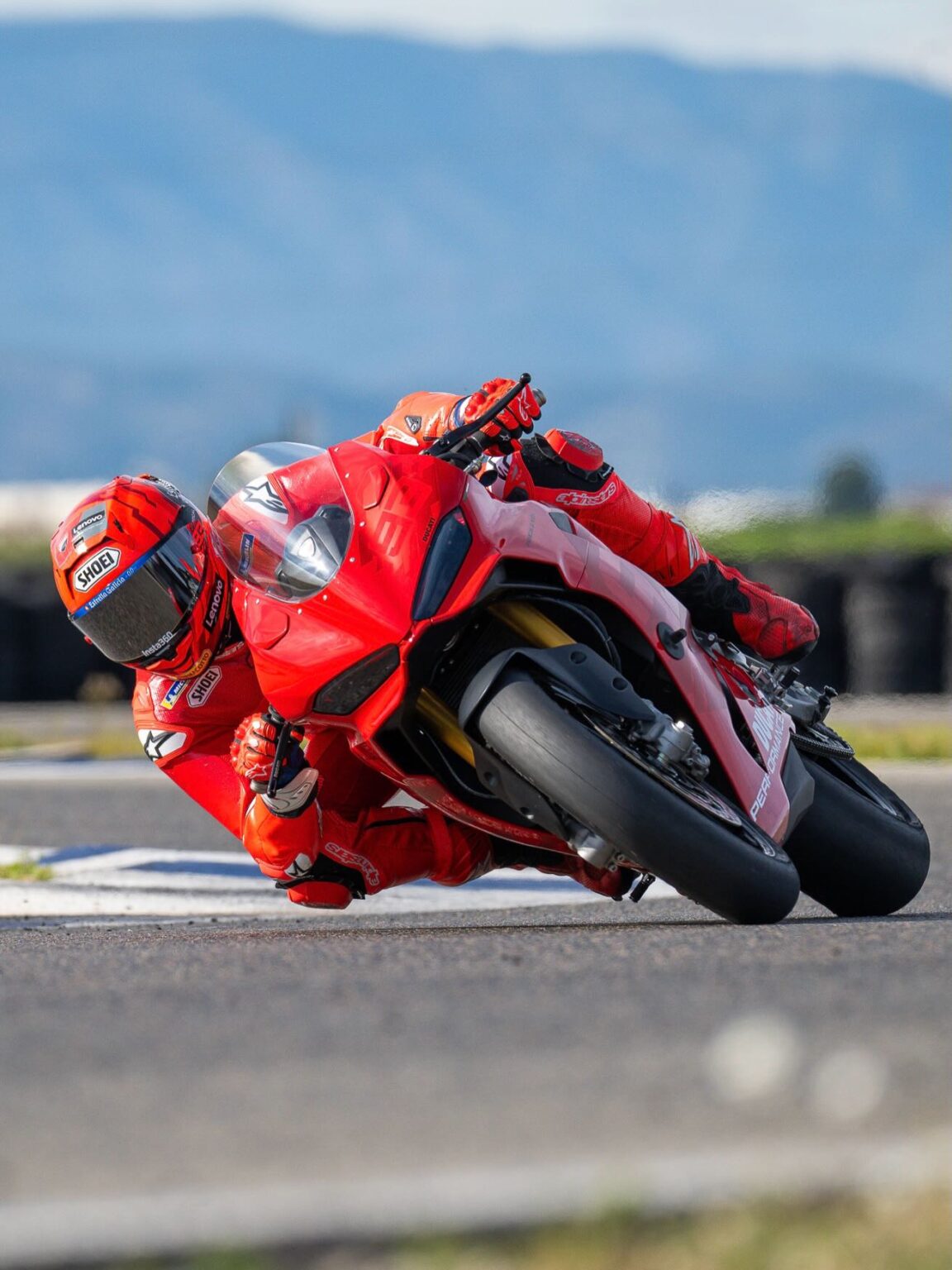 O Marc Marquez επιστρέφει επάνω στην μοτοσυκλέτα: Ιδιωτικό test με ...
